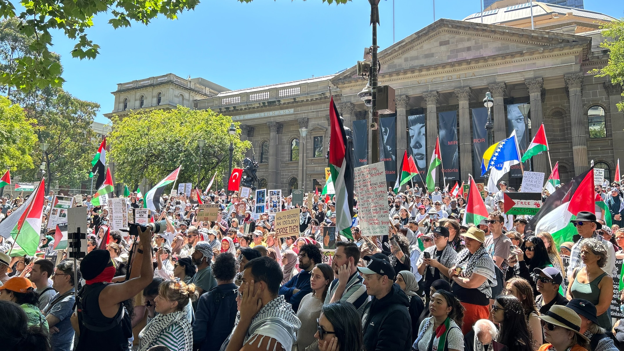 Israel-Gaza war protests in Melbourne contribute to $25m Victoria ...