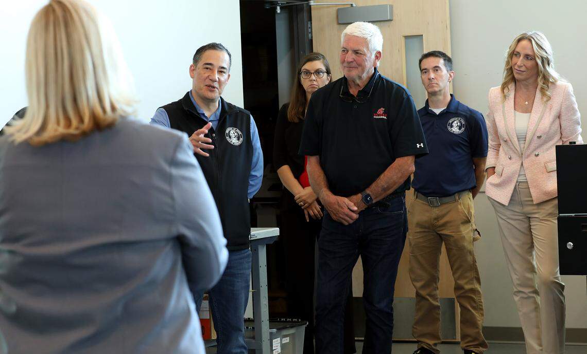 WA election chief tours new Tri-Cities voting center, defends mail-in ...