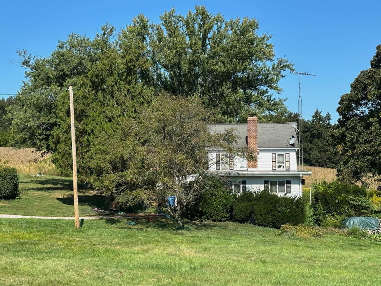 Gunman Matthew Ruth stalked ex, killed her dog before shooting 5 officers