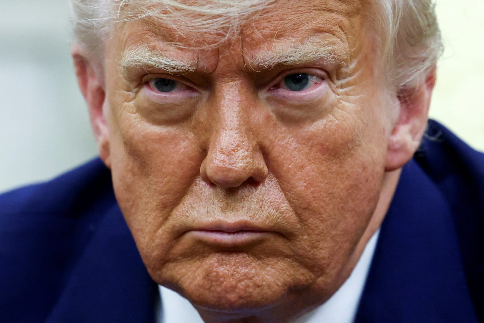 'He stinks': Trump tells Fox to fire pollster after network publishes ...