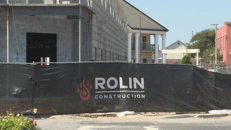 FBI: 8 illegal immigrant laborers arrested at Bay Minette job site