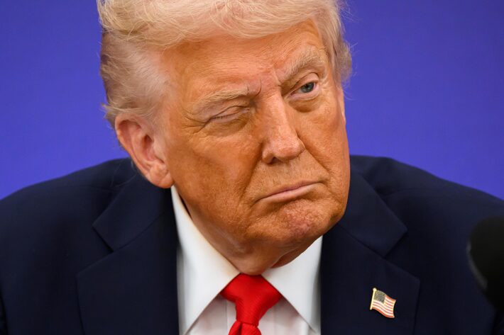 Senadores Dos Eua Apresentam Projeto Para Derrubar Tarifaço De Trump 0244