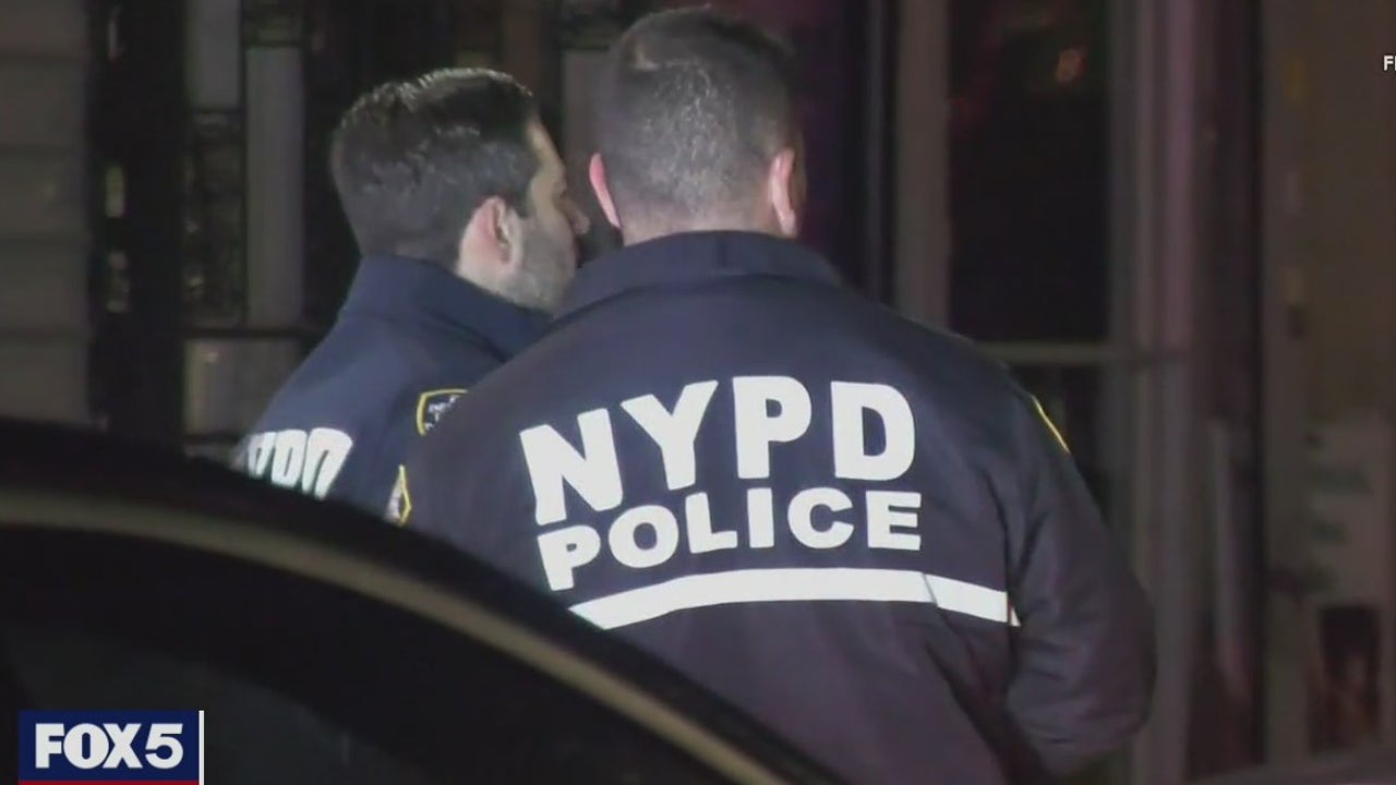 Man killed, 66-year-old wounded in Brooklyn stabbing; no arrests made