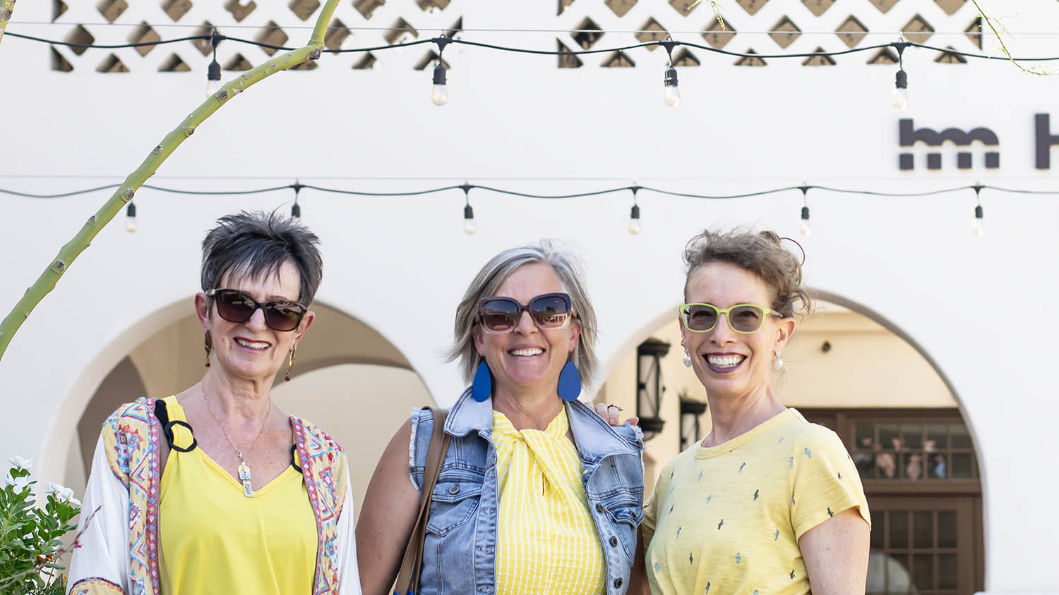 3 Promising Approaches For What Colors Go With Yellow