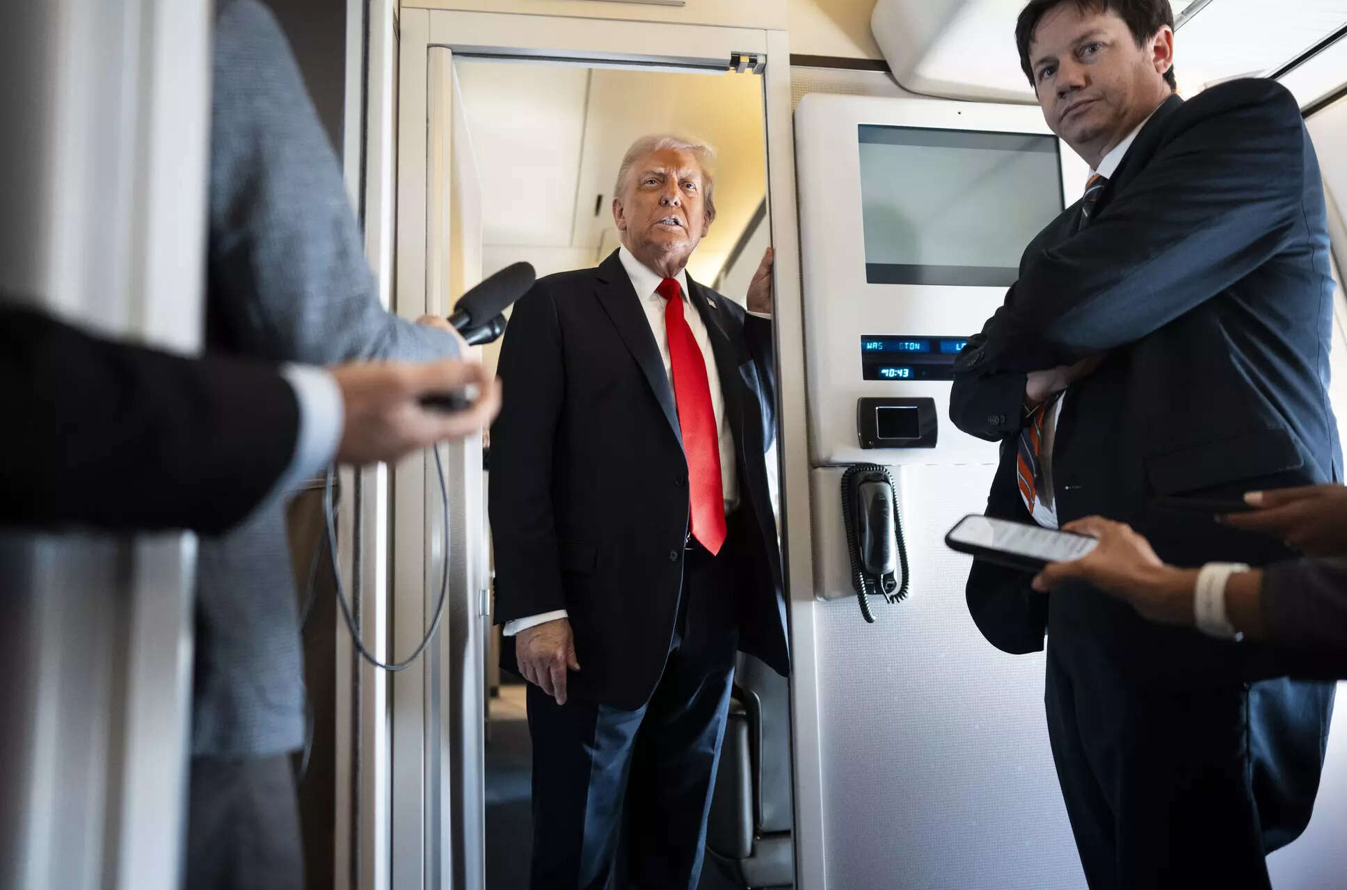 Trump S Uk Visit Us Prez Wraps Up Uk State Visit With Gratitude For