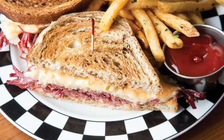 Cameron Mitchell Restaurants closing Cincinnati restaurant less than a ...