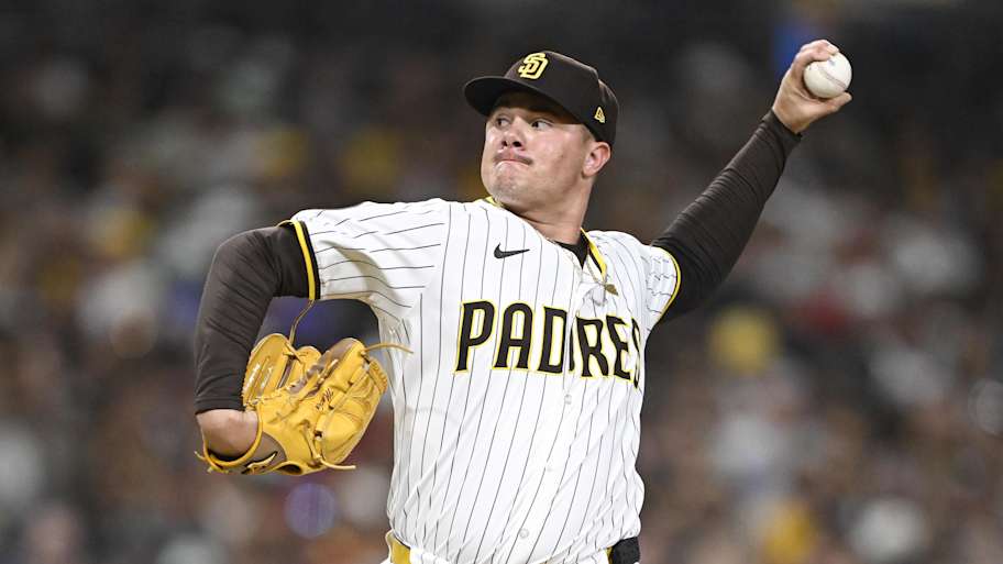 Padres Reliever Sets Insane Franchise History