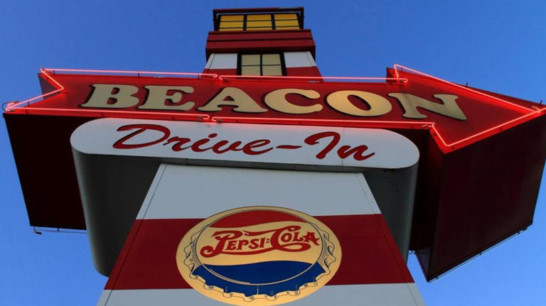 Old-School Drive-In Restaurants That Are Worth The Trip