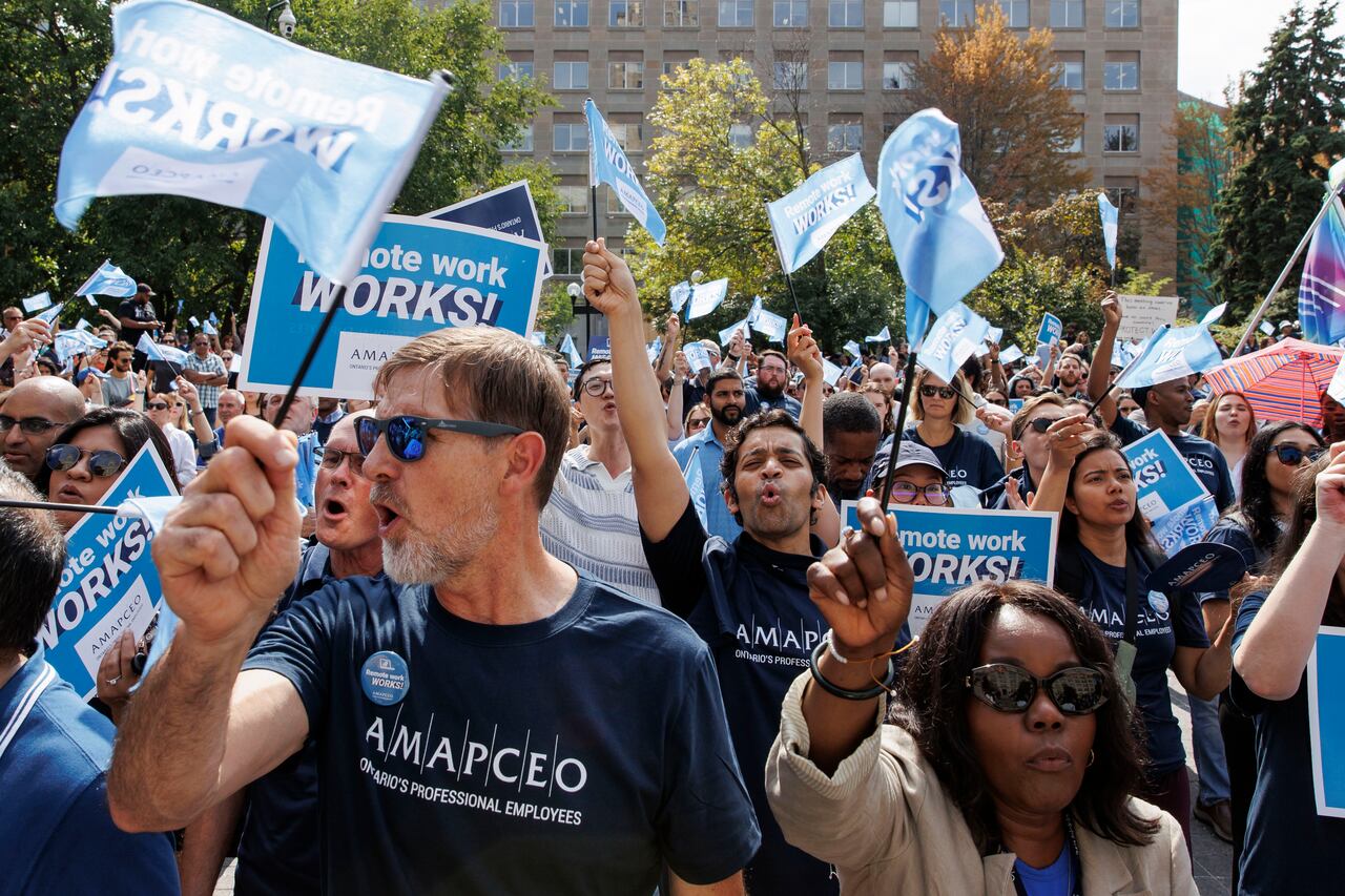 'Return to the Stone Age': Ontario public servants rally against Ford's ...