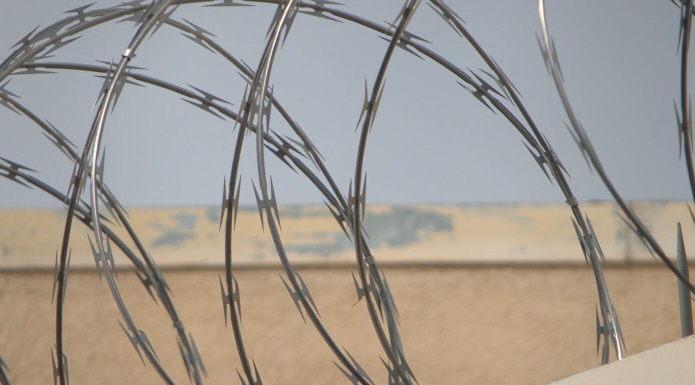 Kansas detention officer charged with murder after inmate dies by ...