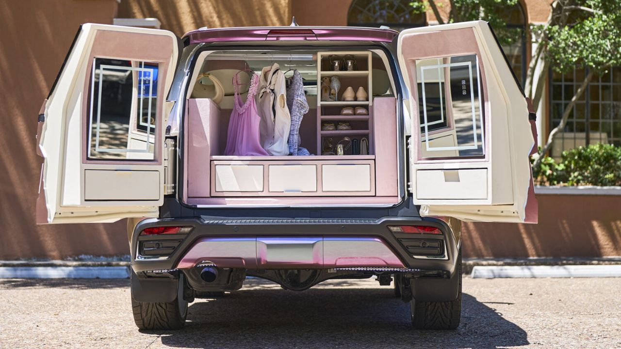 Lexus unveils the Glam LX car-fashion concept with space for a beauty salon