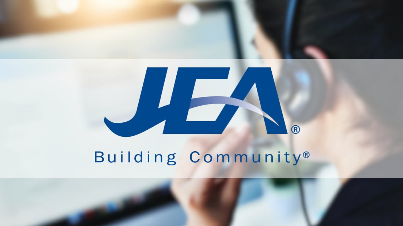 Car crashes into power pole, causes outage for more than 1,300 JEA ...