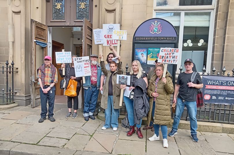 'Toxic cocktail' fight continues as Cleckheaton residents claim they've ...
