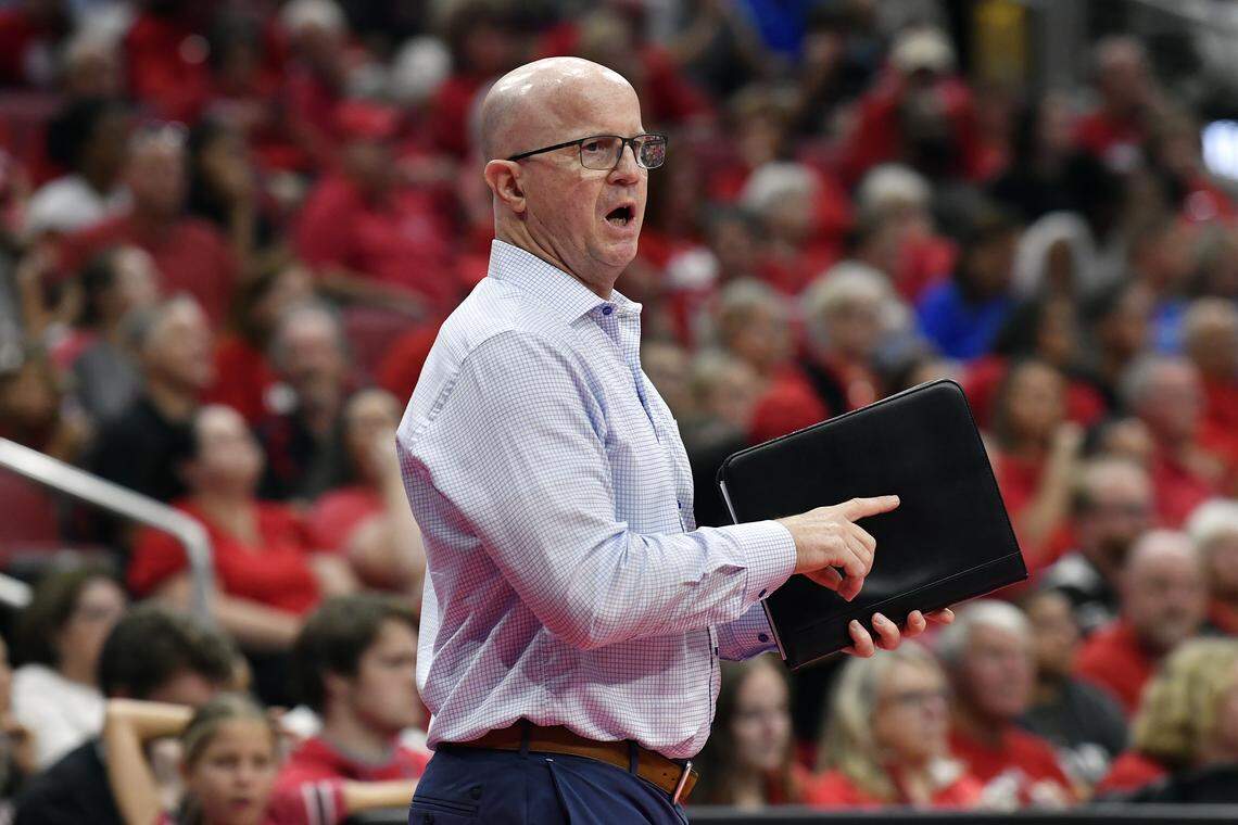 UK volleyball's rivalry win over Louisville shows national title potential