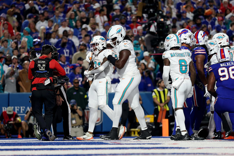 Dolphins vs. Bills final score, immediate reactions: Buffalo holds on ...