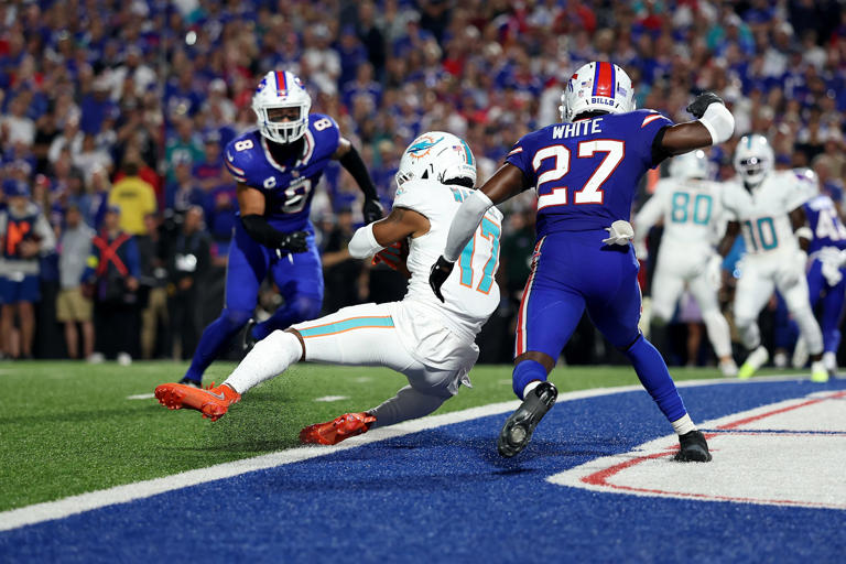 Dolphins vs. Bills final score, immediate reactions: Buffalo holds on ...