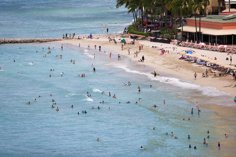 Tsunami warning issued briefly after strong 7.8-magnitude earthquake ...