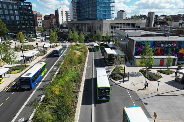 Swindon cyclists praise new lanes in revamped Fleming Way