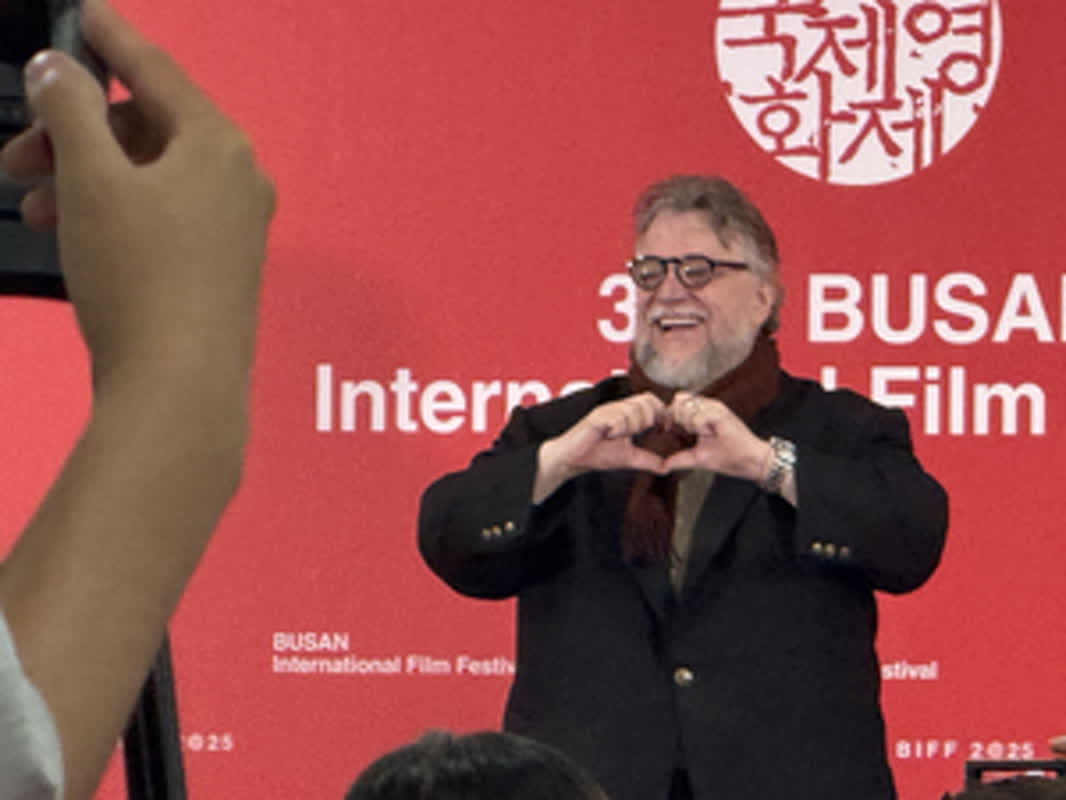 [30th BIFF] 기예르모 델 토로 감독 “박찬욱, 낭만적인 영화를 한다…‘프랑켄슈타인’은 전기적인 작품”