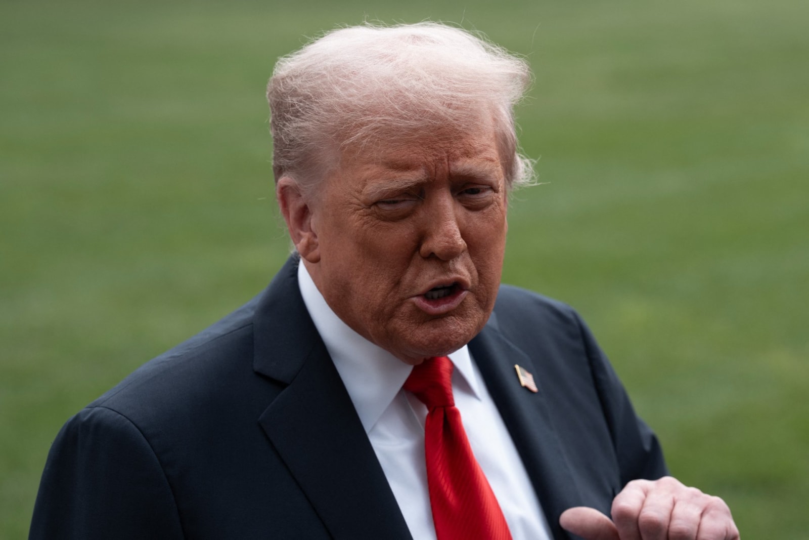 Trump tanks U.S. tourism industry