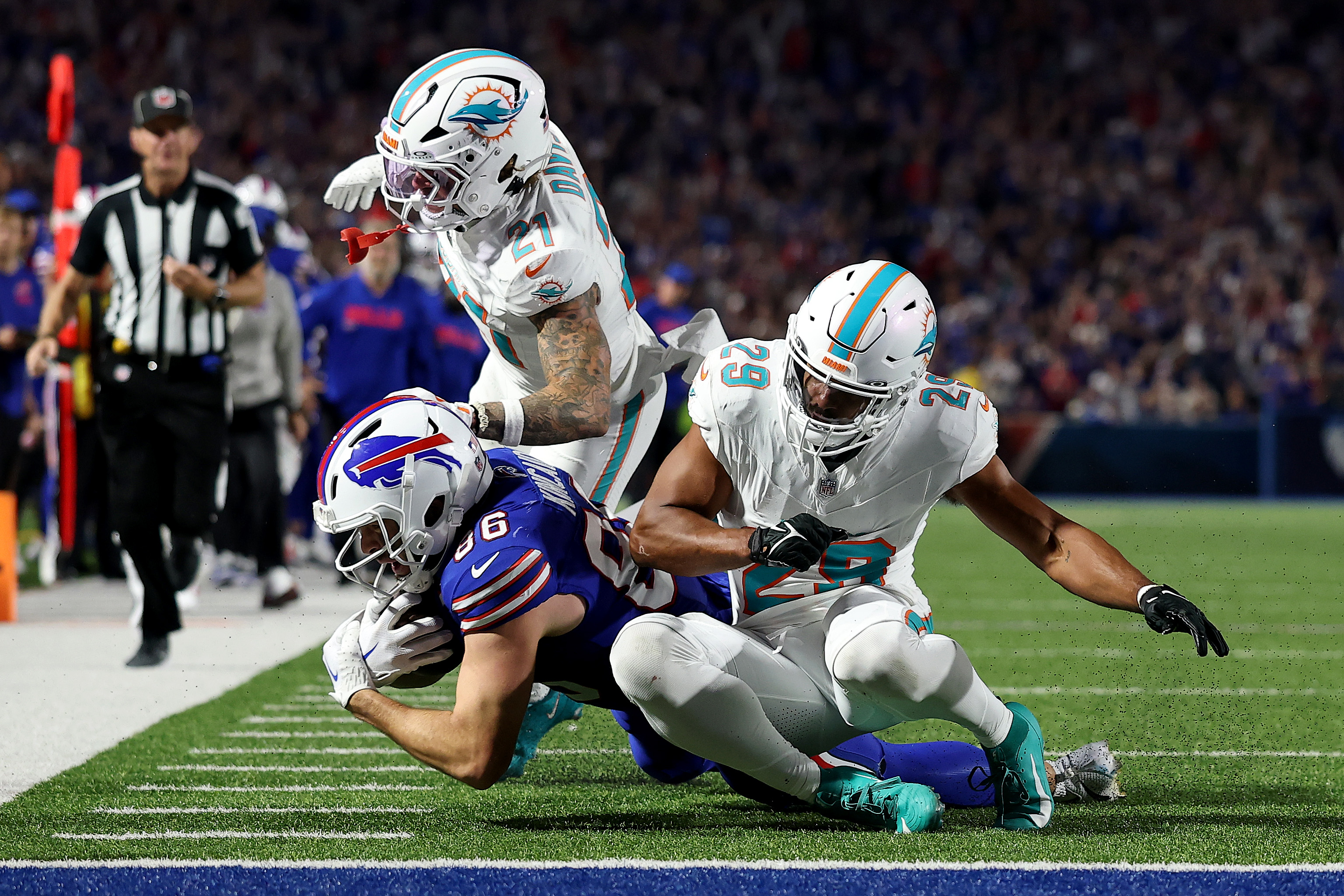 Dolphins vs. Bills final score, immediate reactions: Buffalo holds on ...