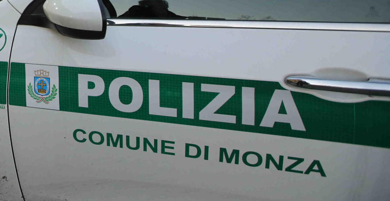 Monza, fermato autocarro carico di rifiuti: due denunce per trasporto ...