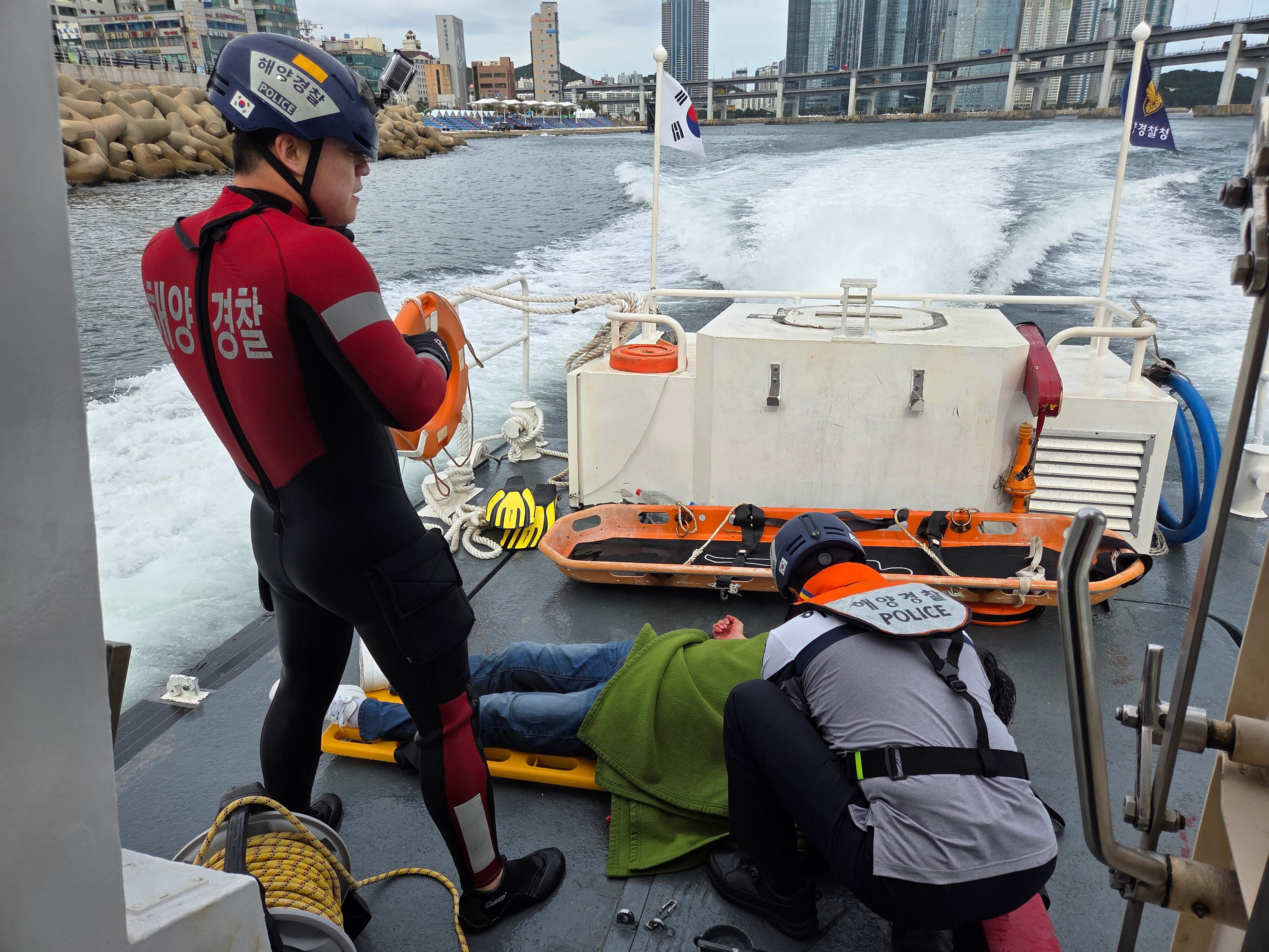 Busan coast guard rescues 40s man after millaekyo bridge jump