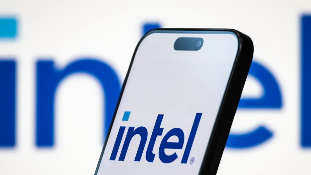 Intel Stock Gets A Trump Bump As POTUS' Cryptic Meme Sends Retail ...