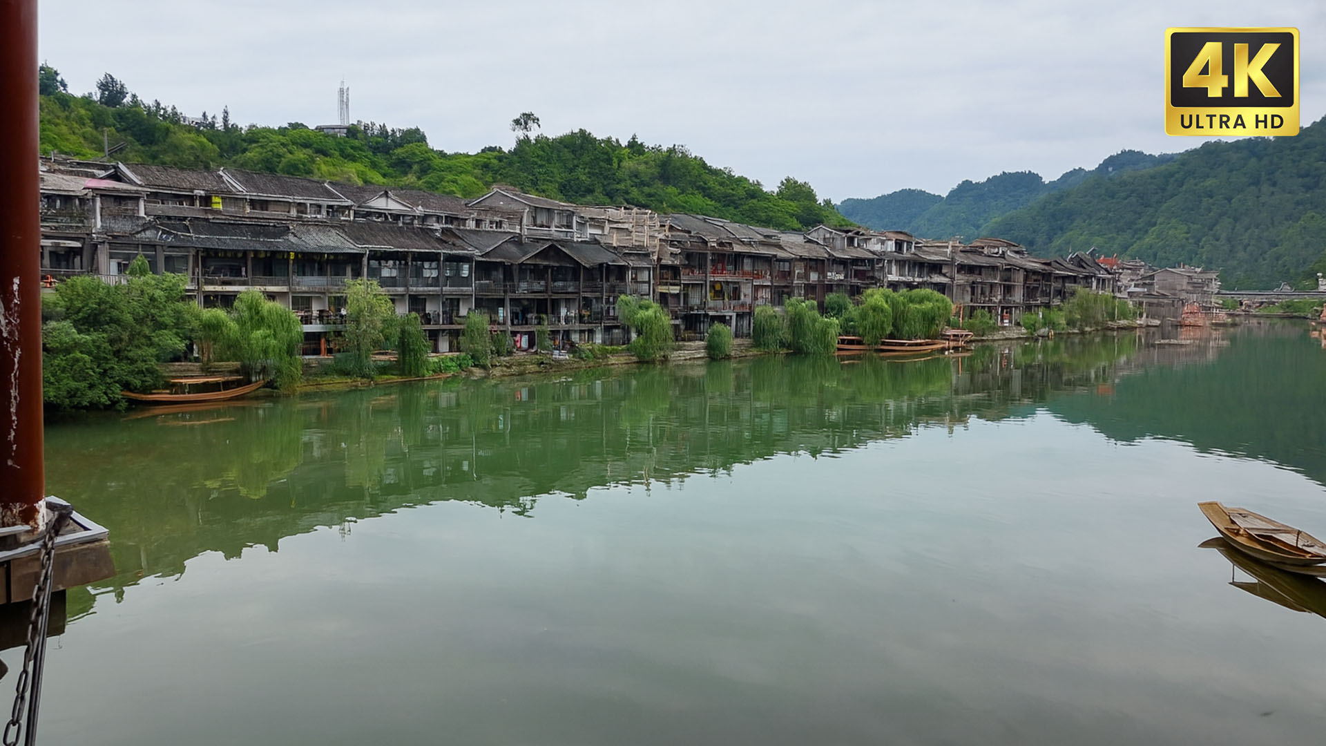 Passeggiata tra le strade storiche di Phoenix Town – Cina 4K