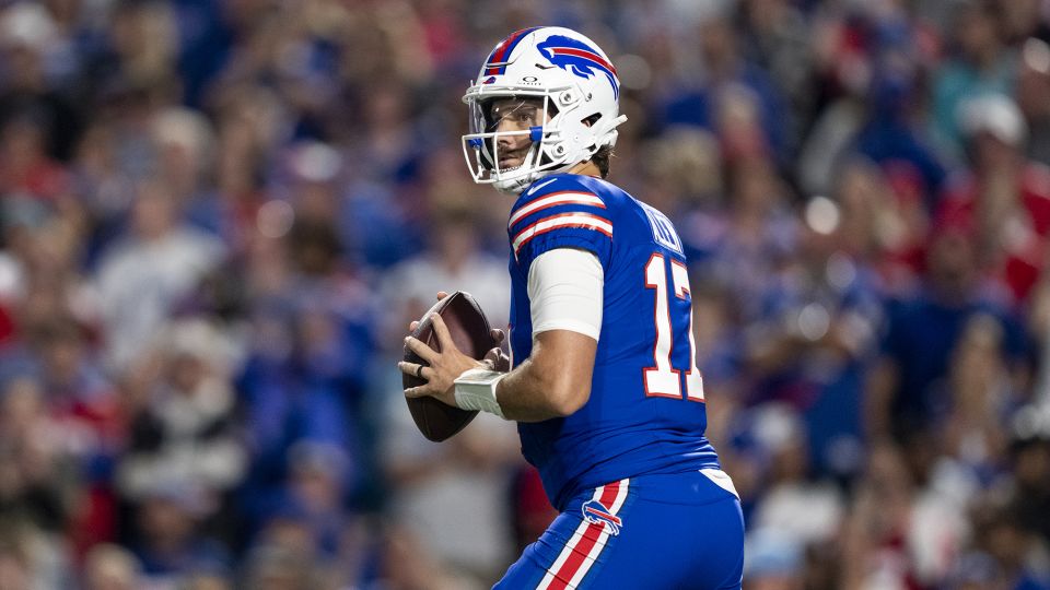 Bills QB Josh Allen hits historic touchdown mark as Buffalo survives ...