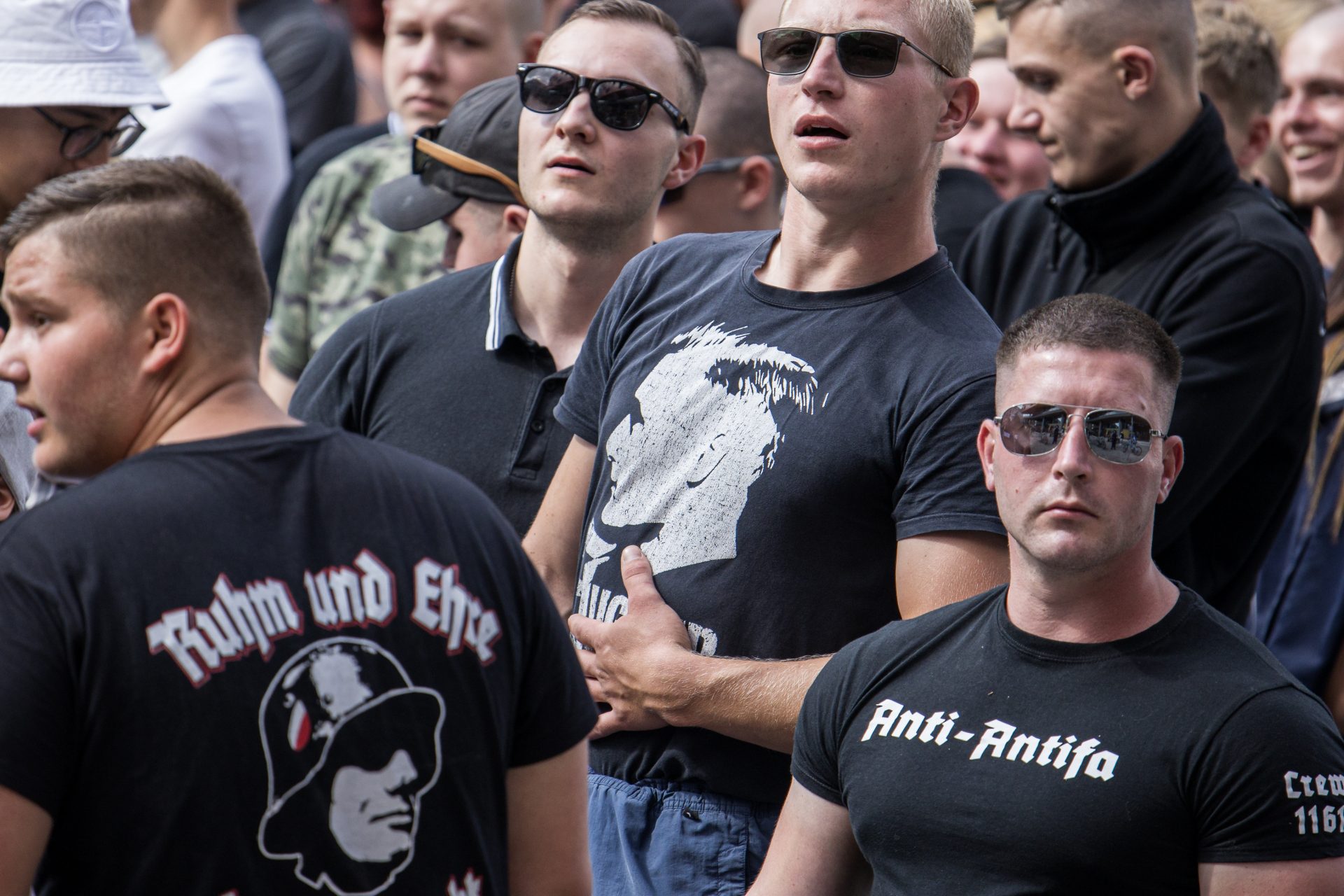 Steeds meer jongeren extreem rechts: Hoe komt dat?