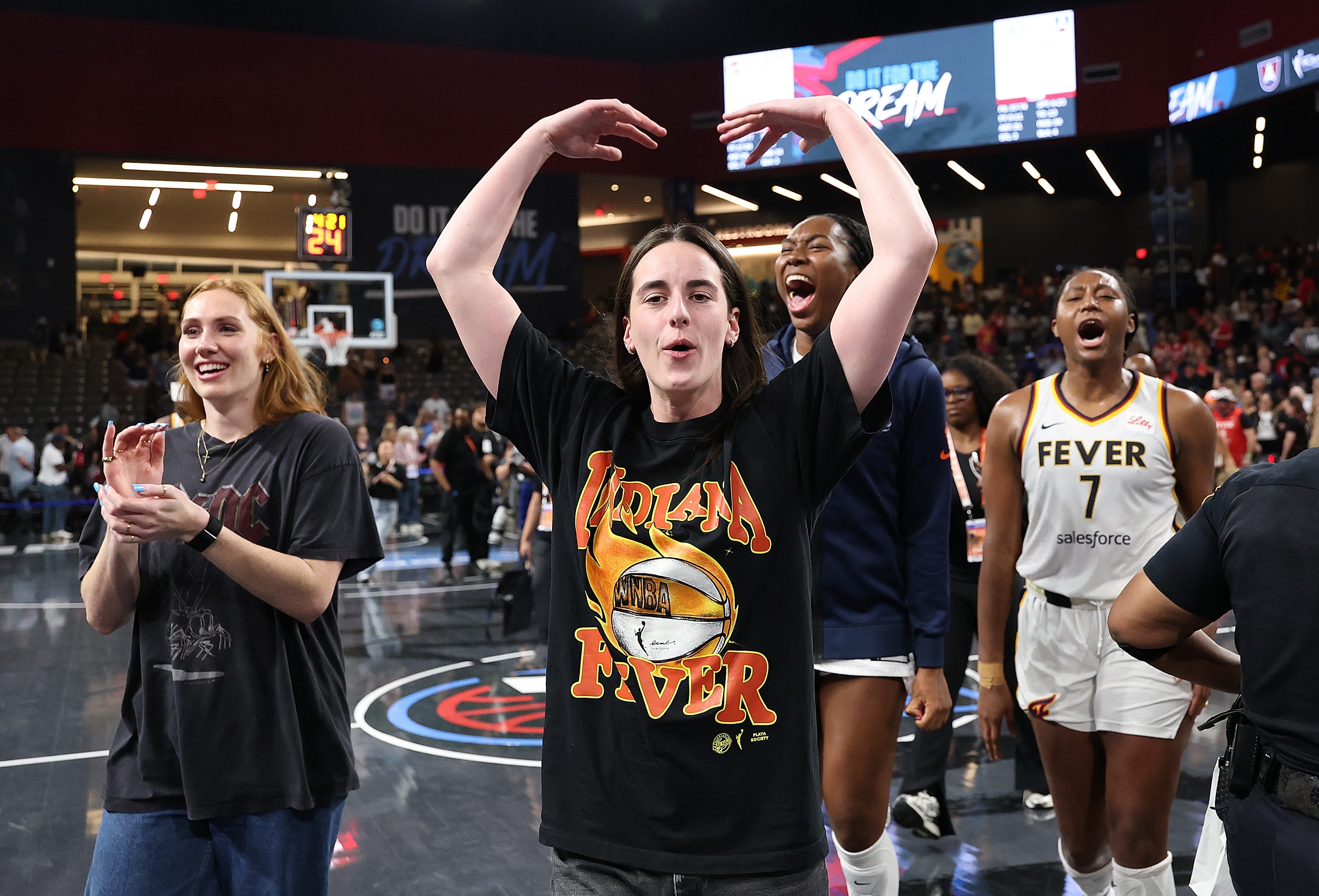 Caitlin Clark, Fever fans react to Indiana's WNBA Playoffs win vs Dream