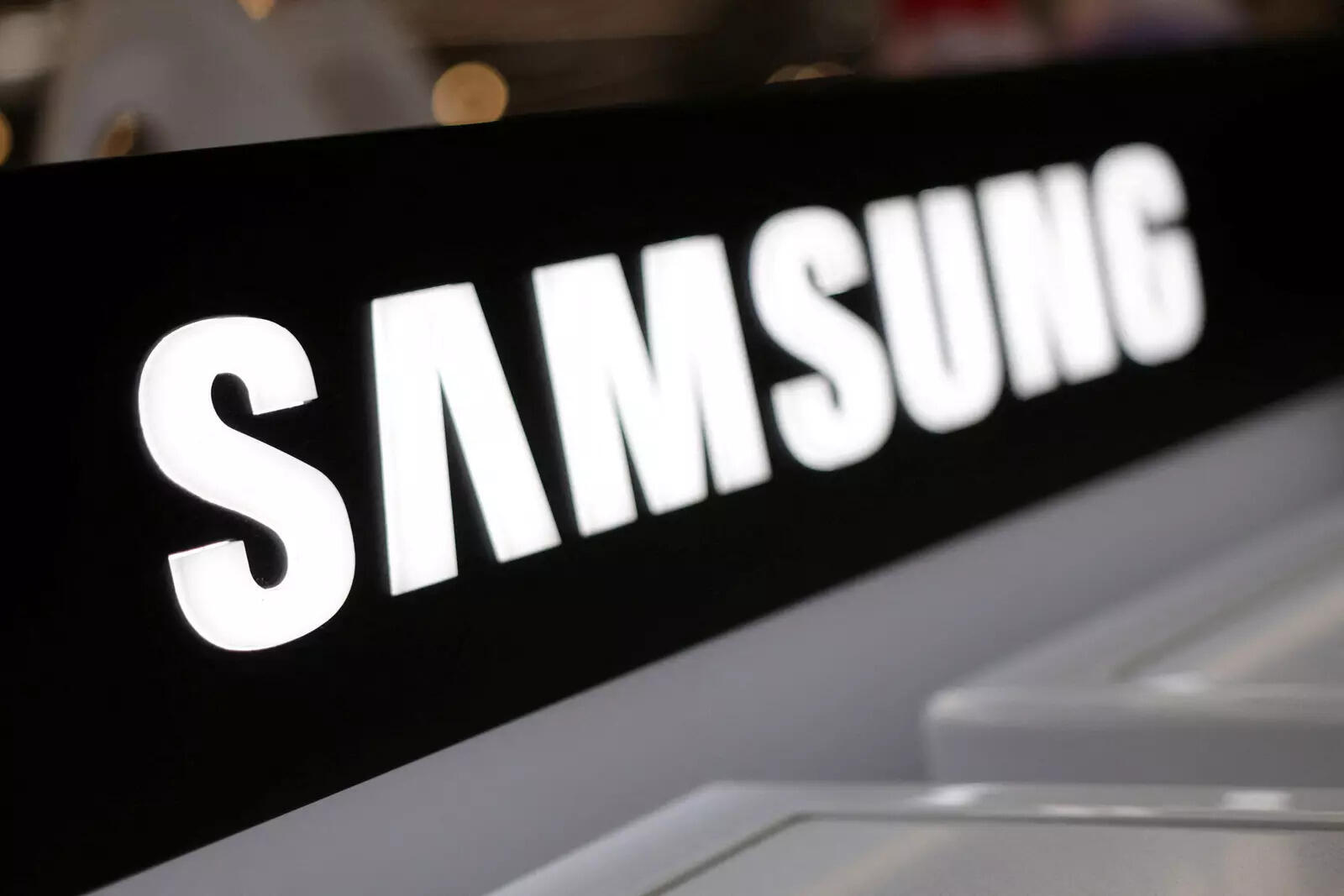 Samsung Group to hire 60,000 new employees by 2029
