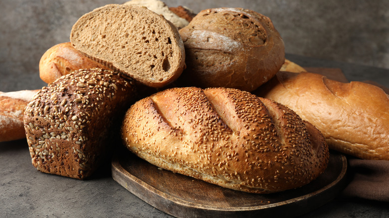 The Best Type Of Bread To Buy If You're Hoping To Eat More Protein