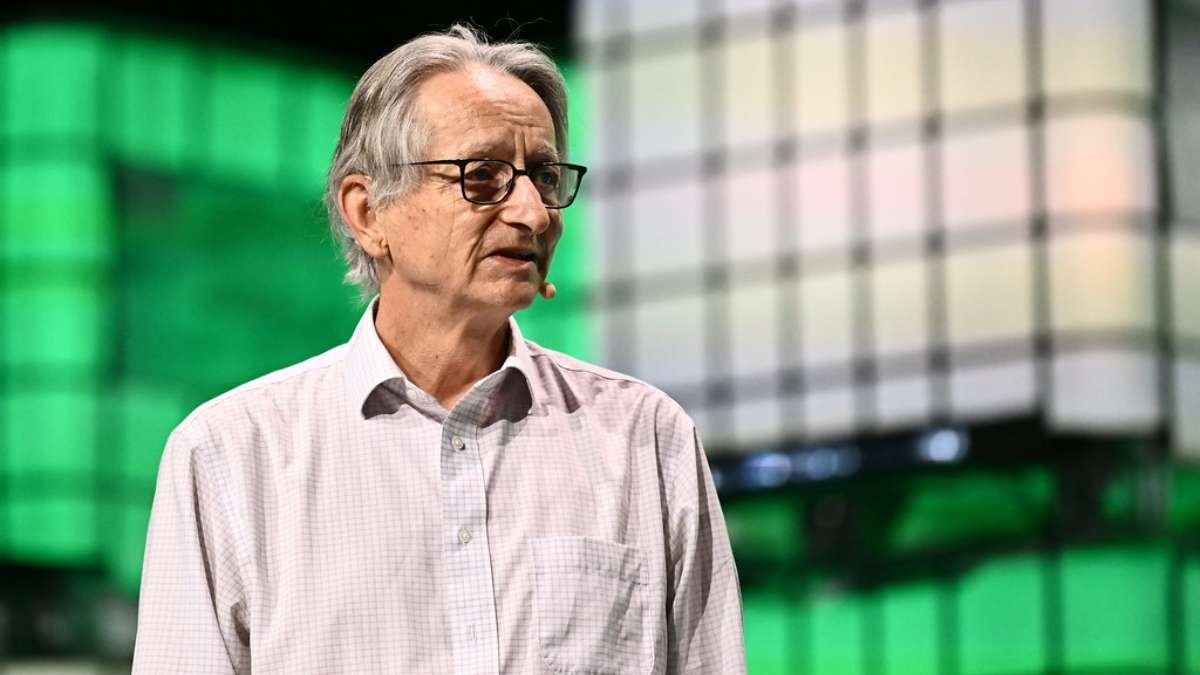 Geoffrey Hinton, Nobel de Física y padre de la IA: "Debería haber ...
