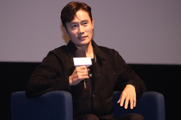 Lee Byung-hun and ♥ Lee Min-jung love the pork...Come to Busan and eat ...