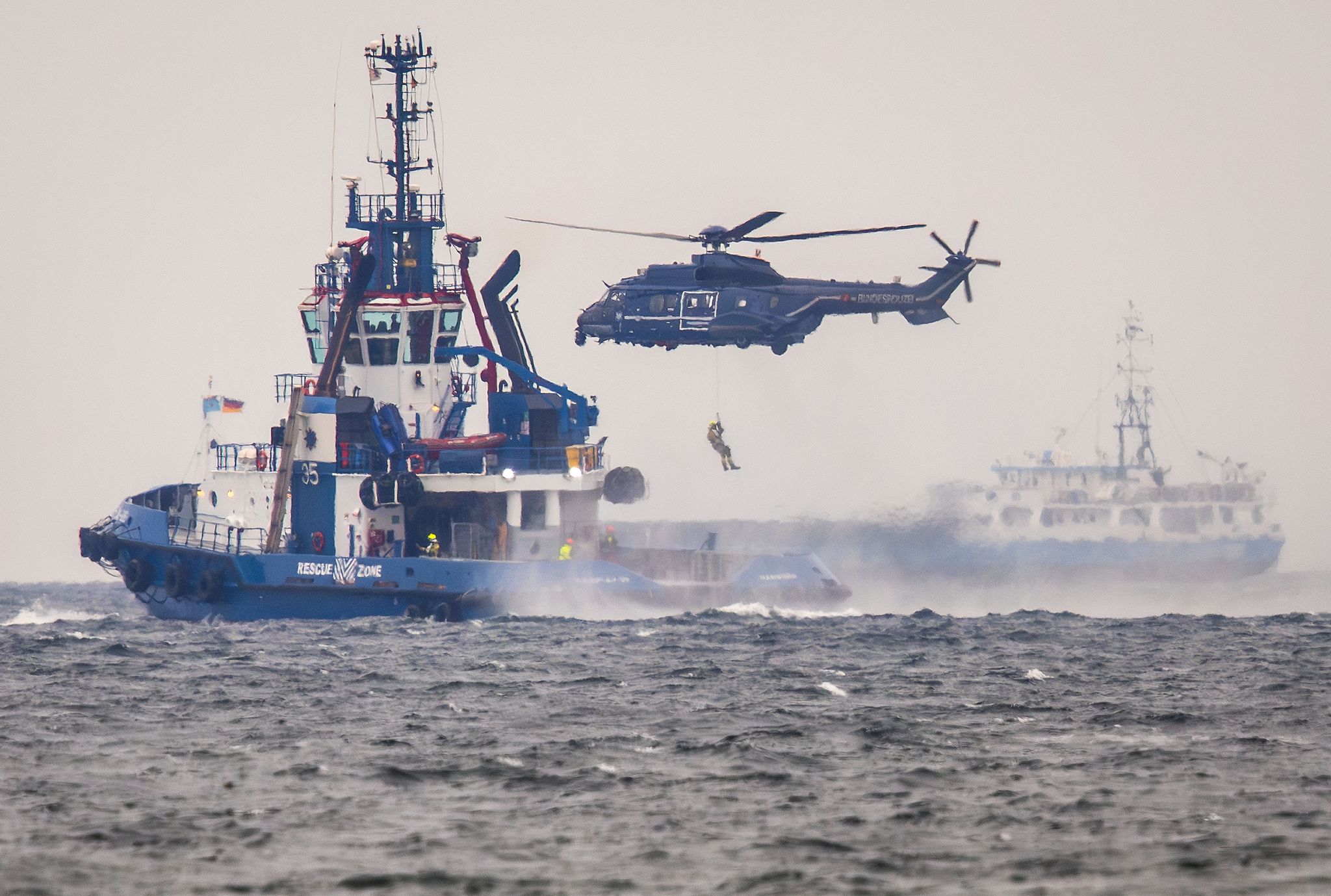 Große Notfall-Übung mit Kreuzfahrtschiff gestartet