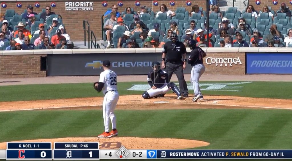 MLB announcer's joke precedes big home run