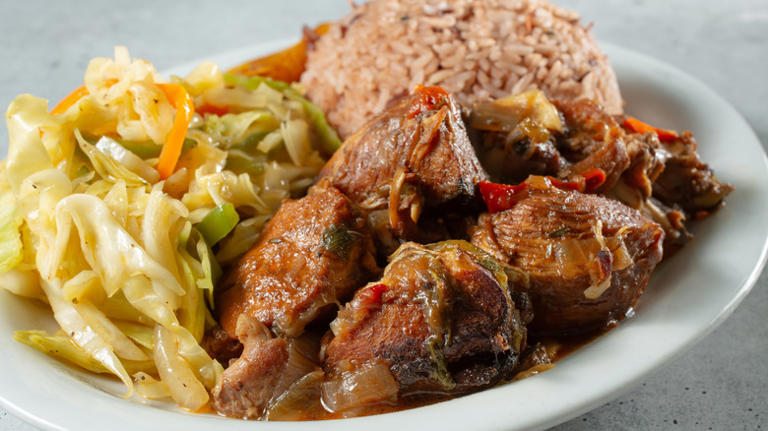 The Brown Sugar Technique For Stewed Chicken (The Jamaican Way)
