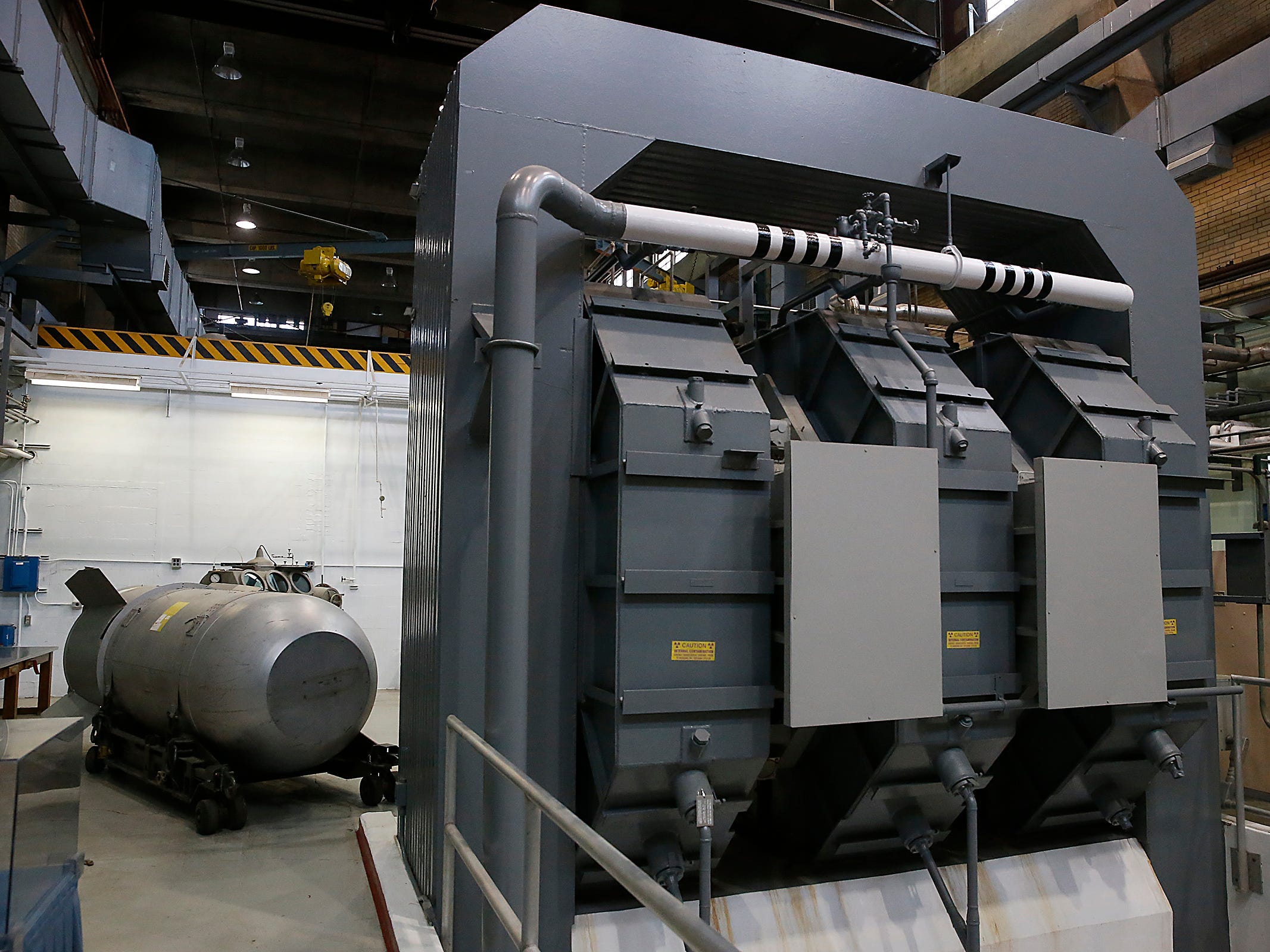 A new uranium processing facility for US nukes is late and billions ...