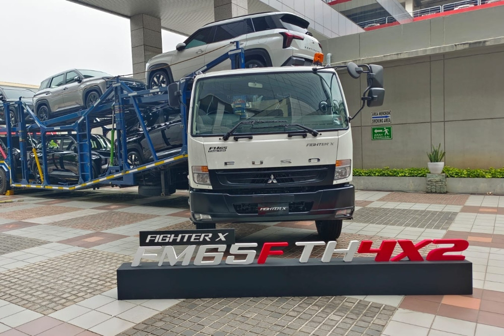Mitsubishi Fuso Luncurkan Fighter X FM65F Tractor Head 4x2