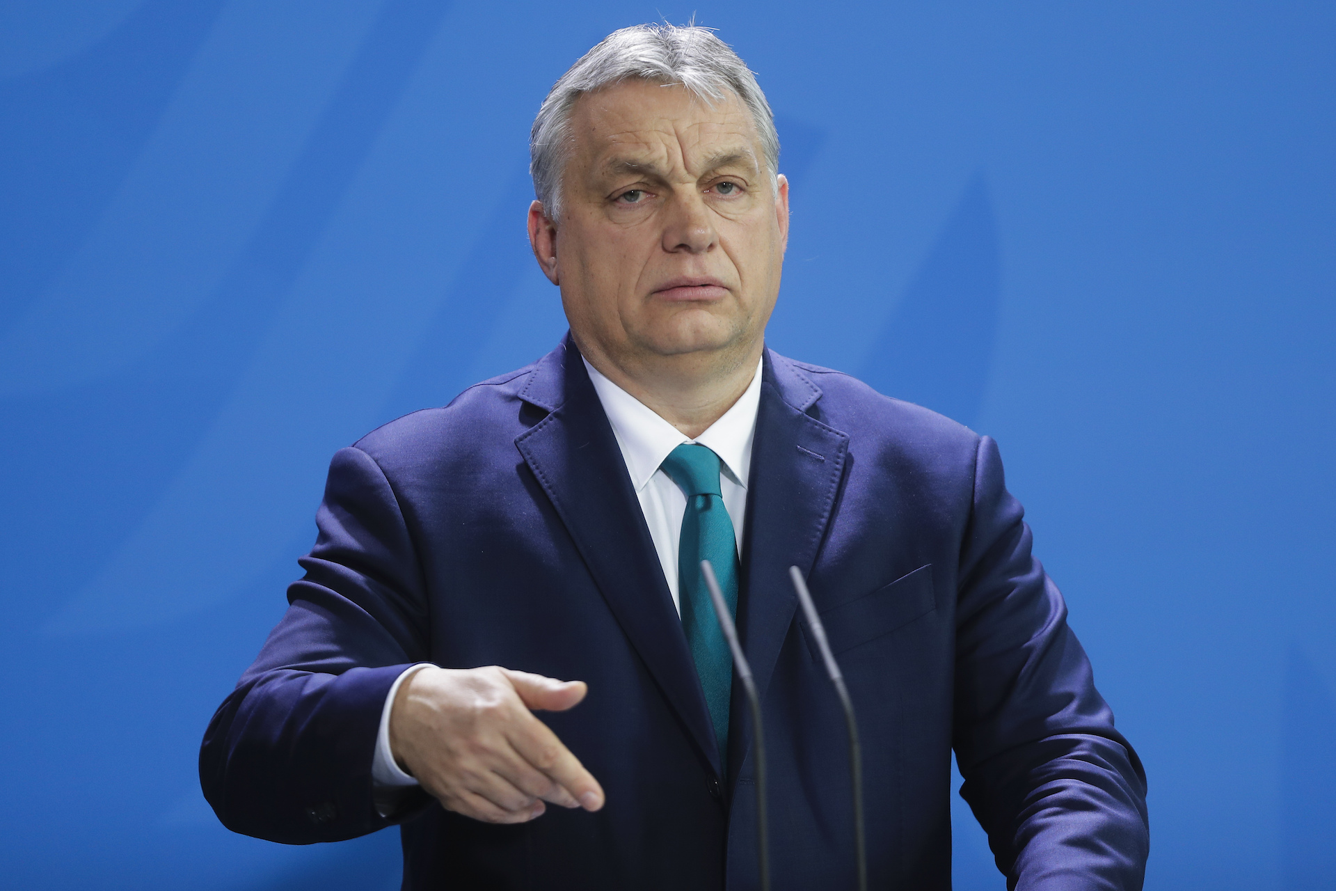 Ορμπαν: Υποσχέθηκε καταστολή του κινήματος Antifa όπως ο Τραμπ