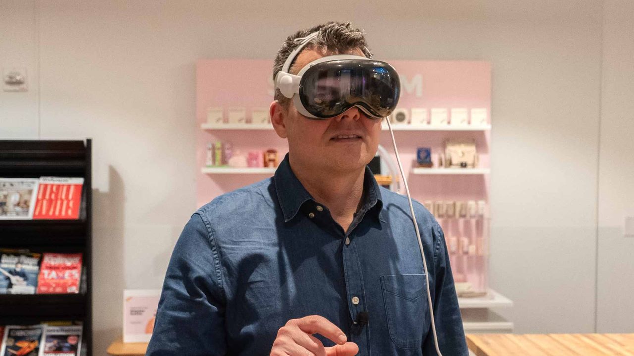 Apple Vision Pro with M5 chip unveiled — here's all the upgrades (and ...
