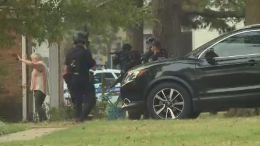 Collierville Police investigate scene on Dove Valley Road