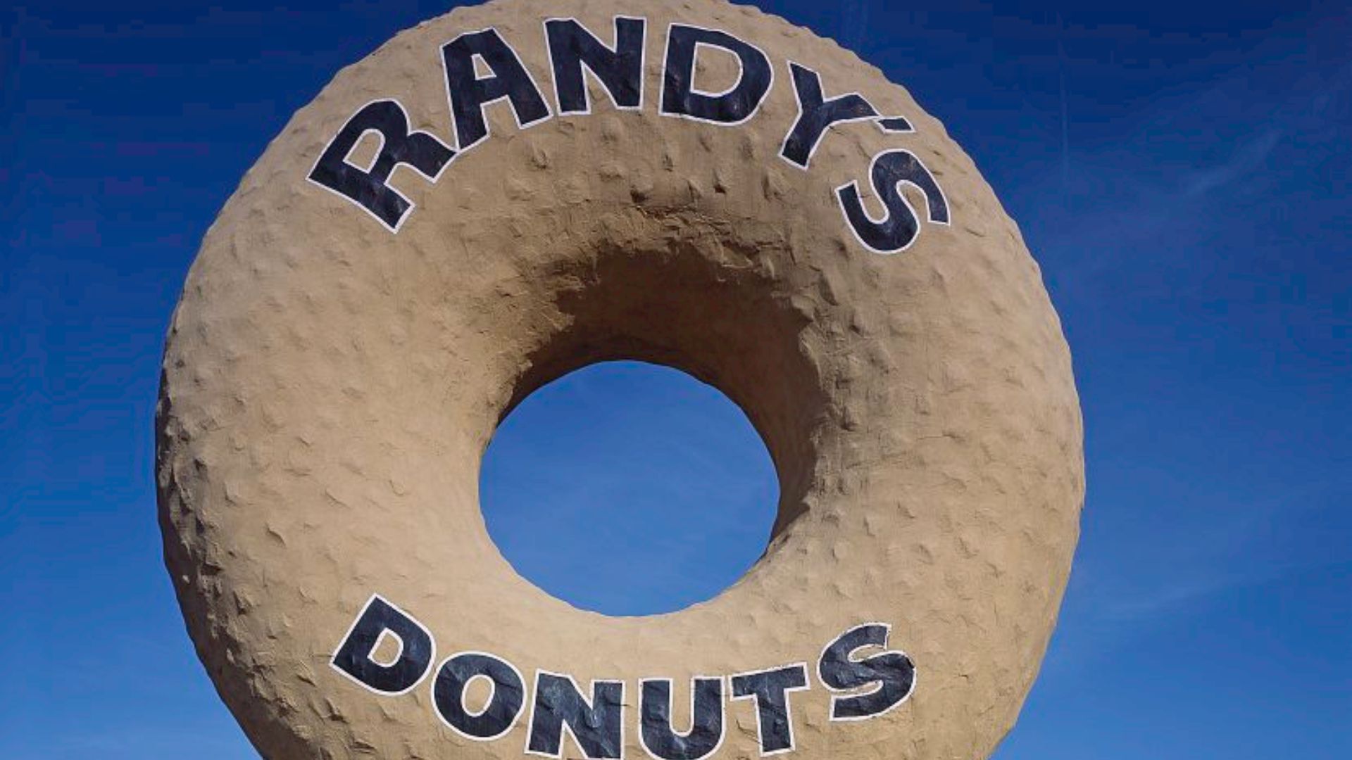 20 Wild Roadside Attractions Worth the Detour