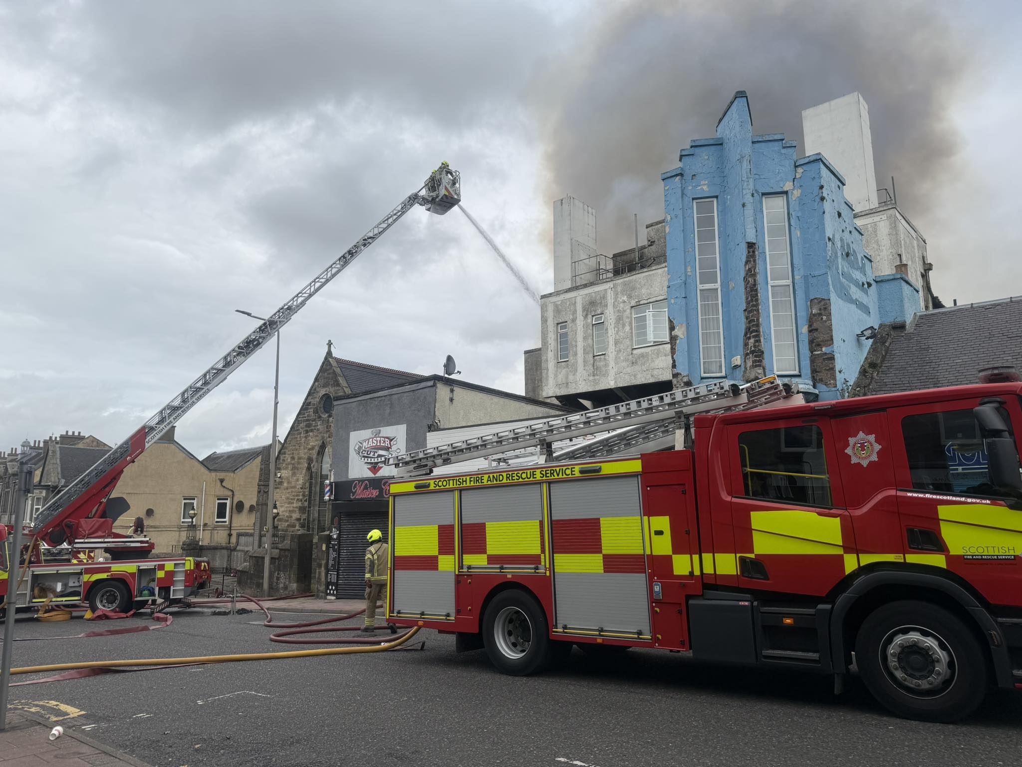 Fife fire: Crews attend large Lochgelly disused building blaze as ...