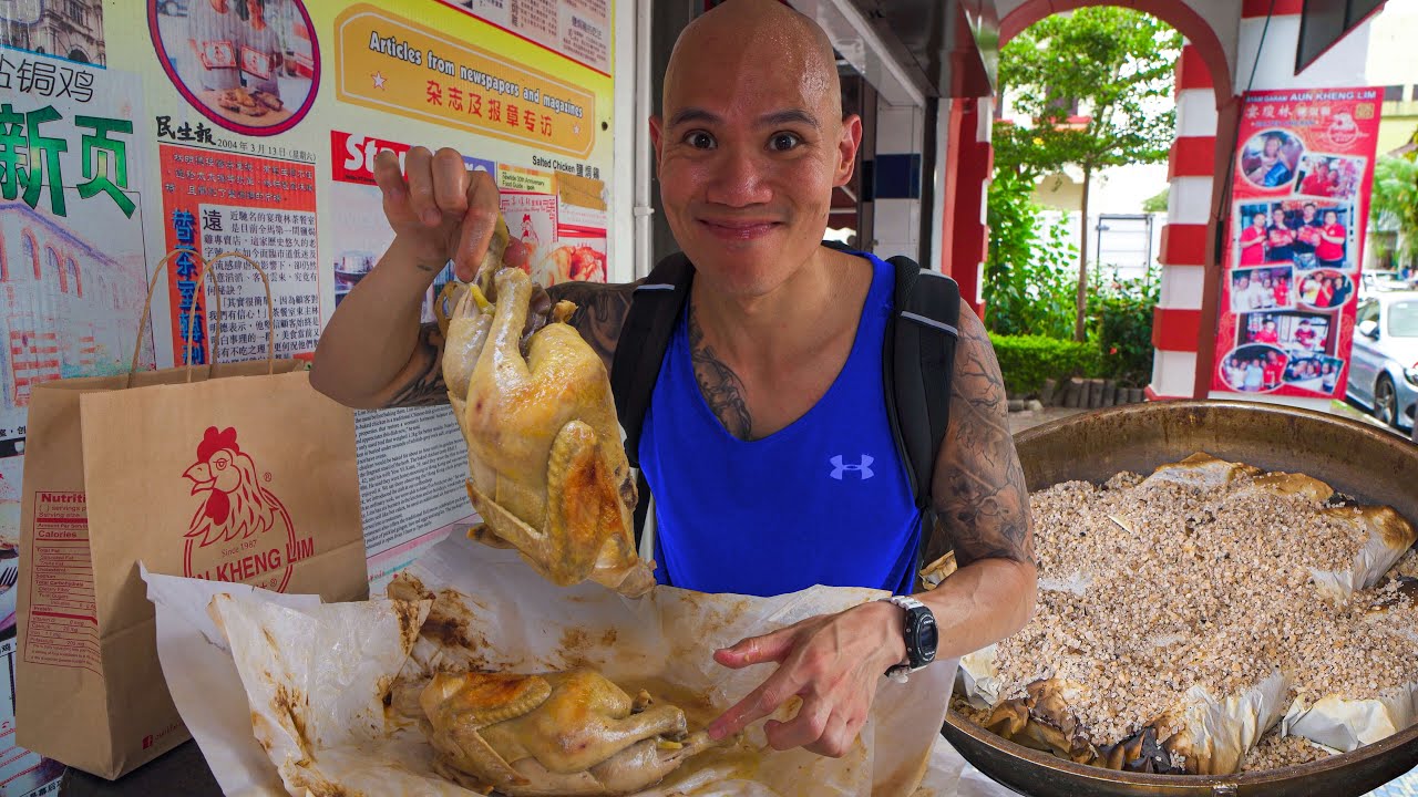 Malaysia street food tour in Ipoh - eating whole Chinese baked salted chicken + trying white coffee
