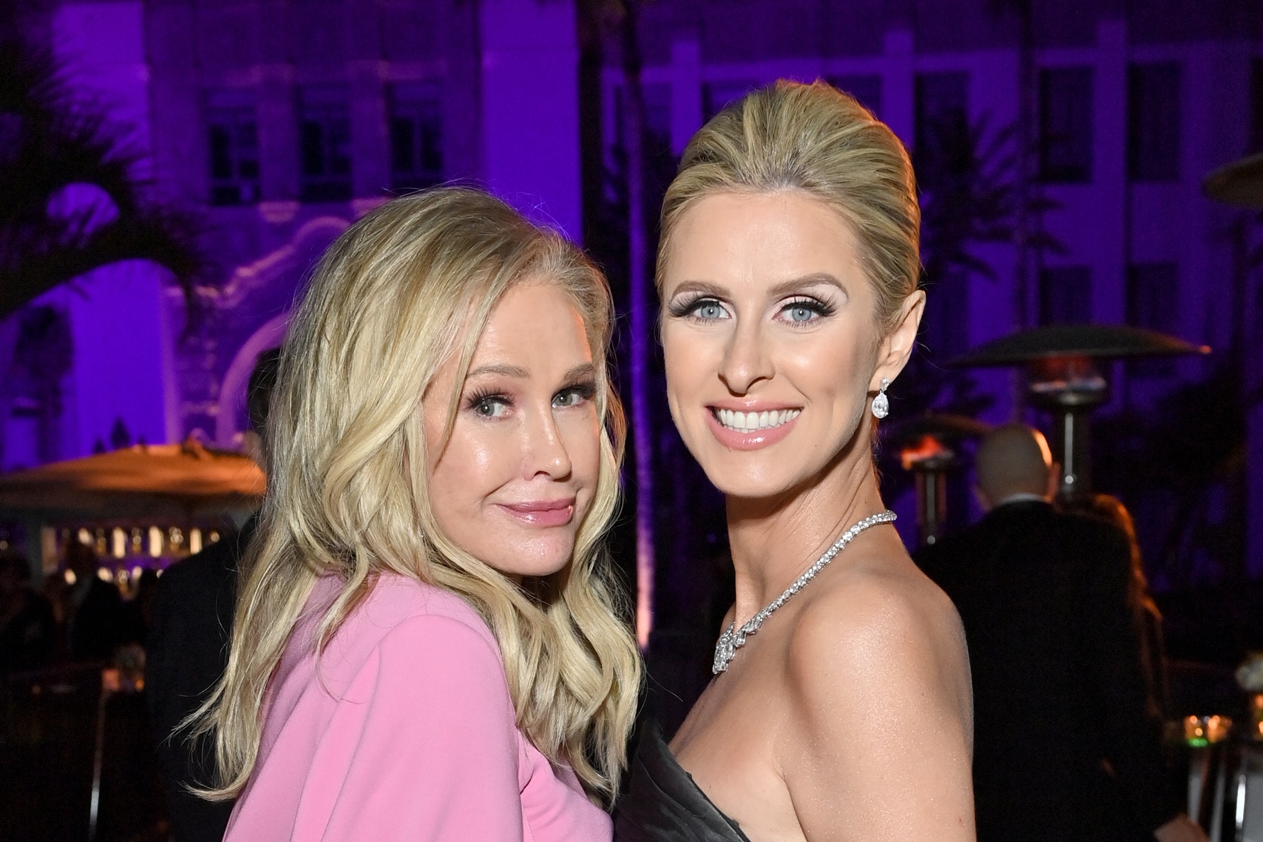 Kathy Hilton & Daughter Nicky's Dark Hair Transformation Is ...