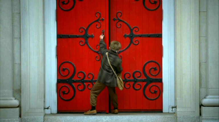 Seeing Red: The Supernatural Signal in ‘The Sixth Sense’