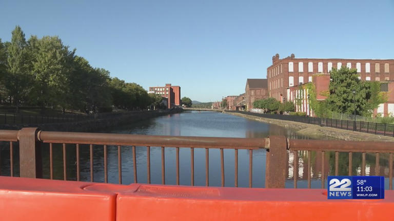 MassDOT provides updates on replacing two briges over canals in Holyoke